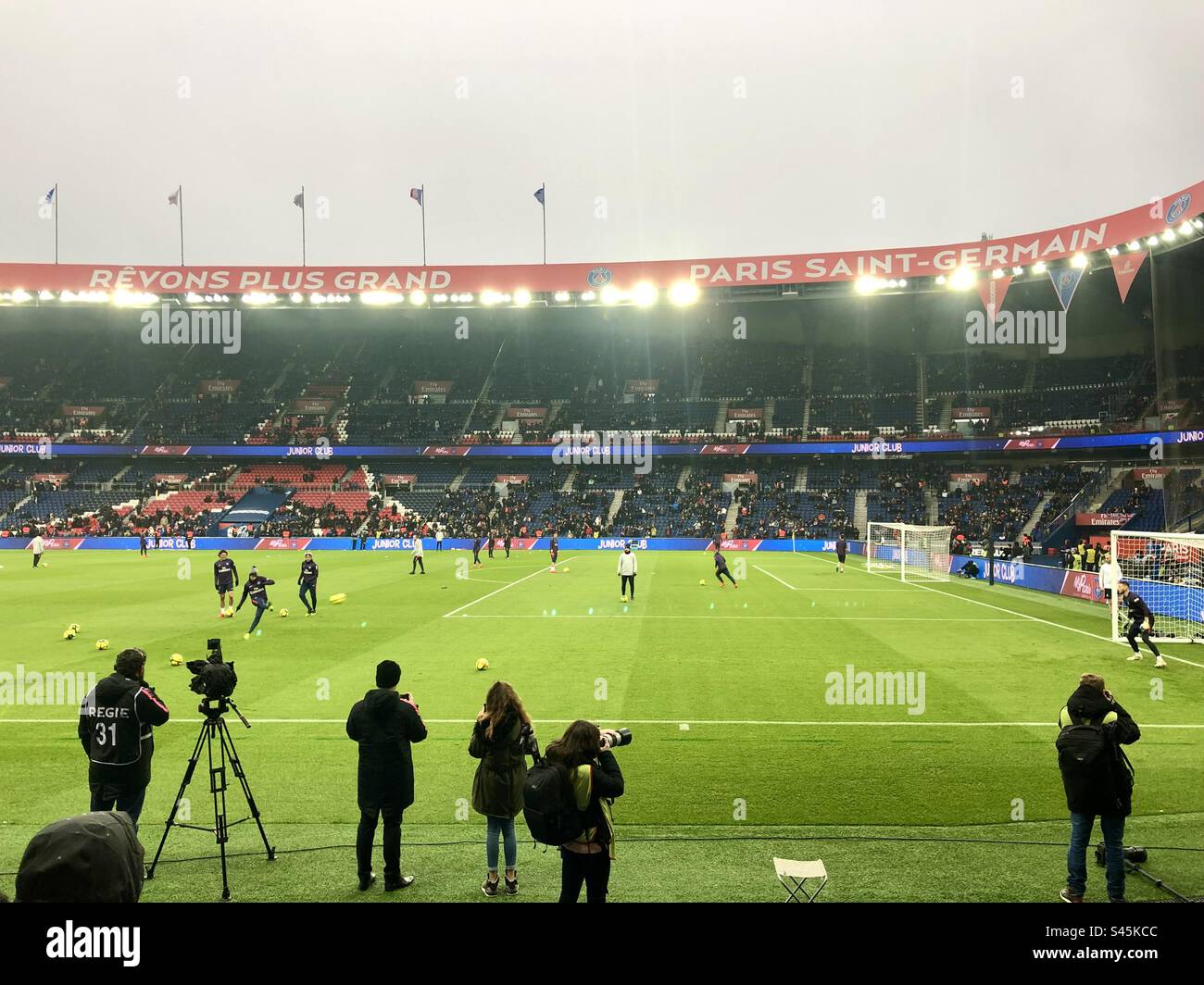 Football stadium paris hi-res stock photography and images - Alamy