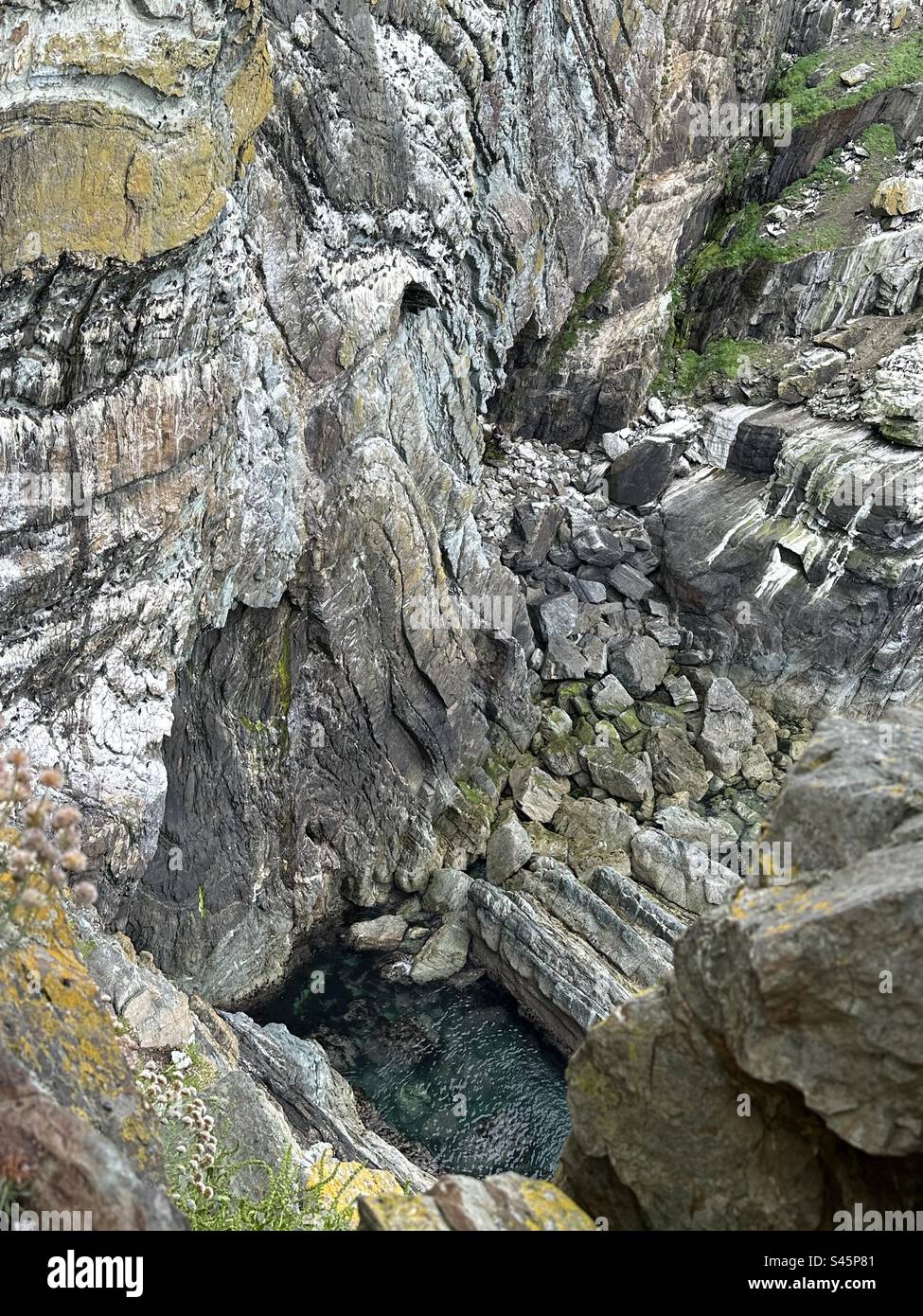 Wales geology hi-res stock photography and images - Alamy