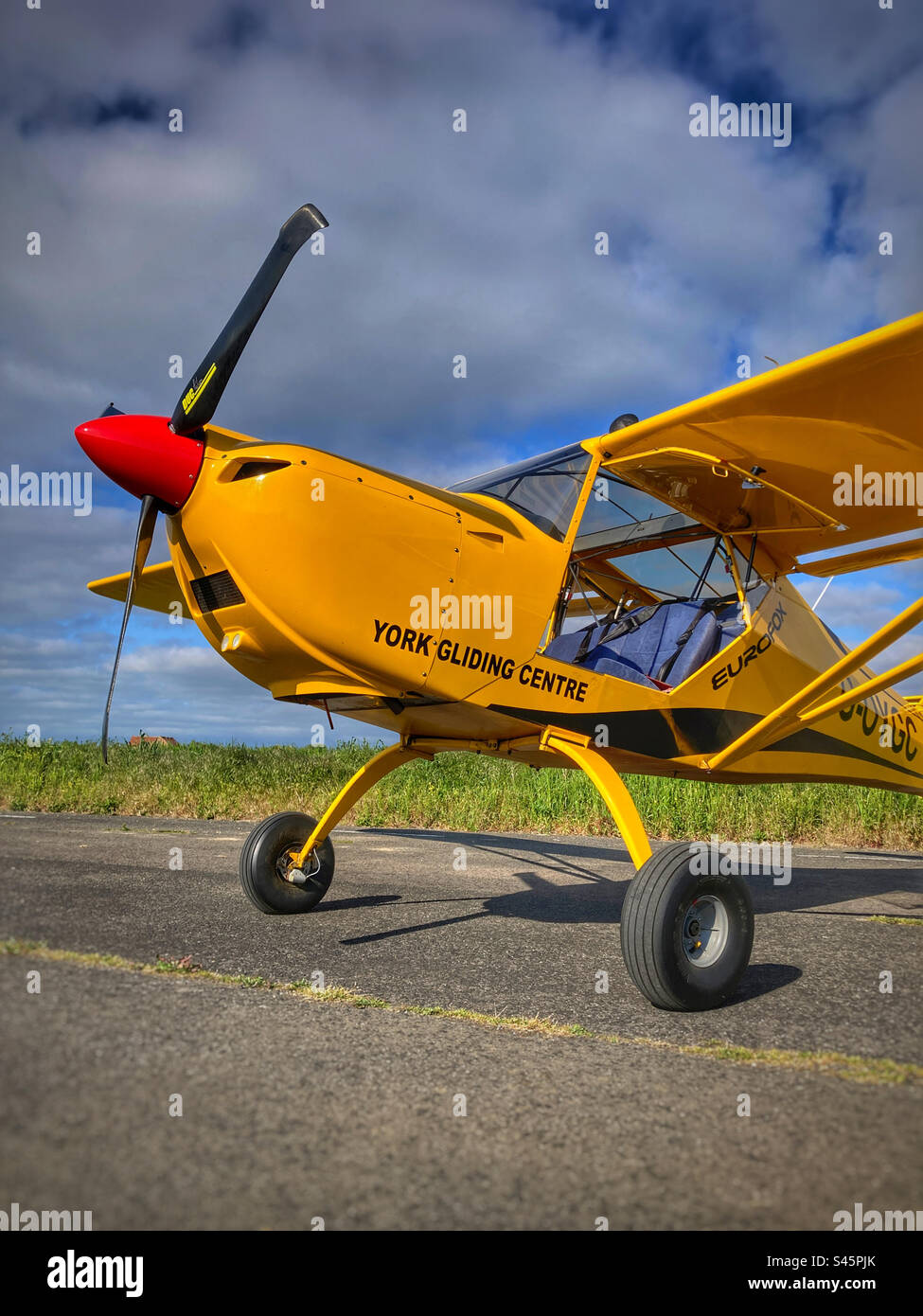 Aeropro Eurofox aircraft at York Gliding Centre Stock Photo - Alamy