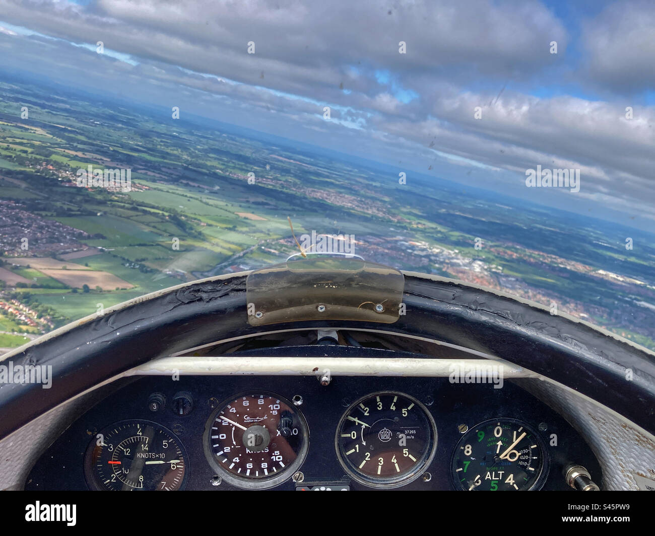Glider cockpit sailplane hi-res stock photography and images - Alamy