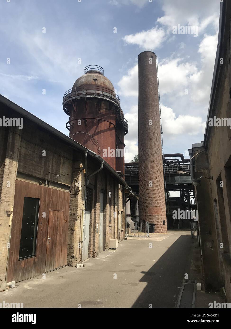 Industrial structure hi-res stock photography and images - Alamy