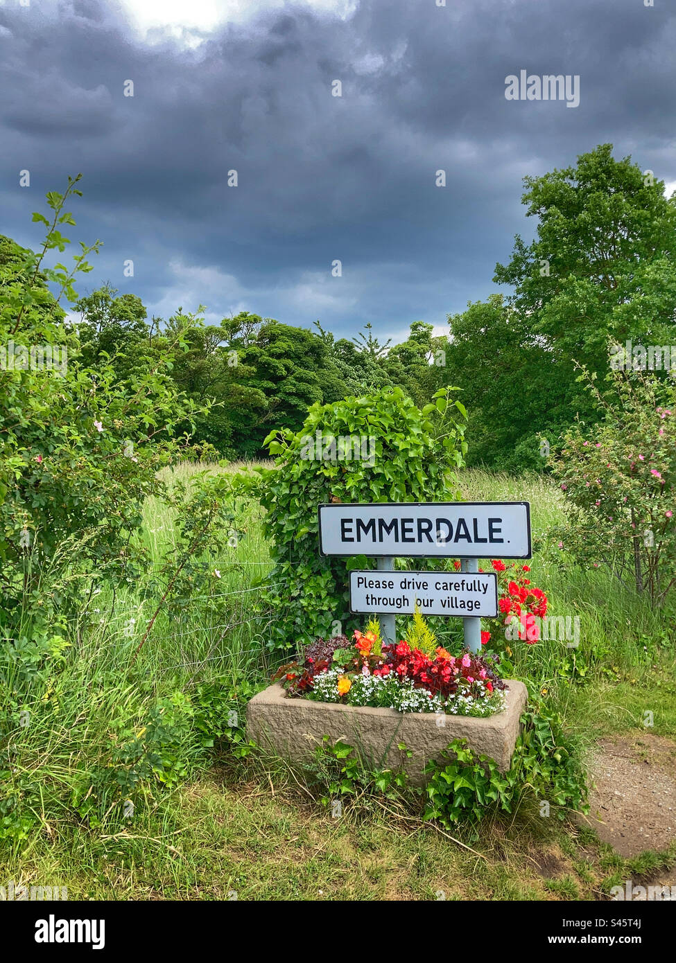 Emmerdale village sign Stock Photo - Alamy