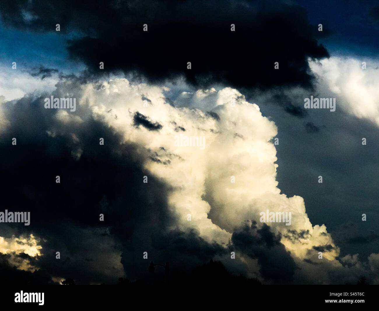 Dramatic sky with dark and light storm clouds Stock Photo - Alamy