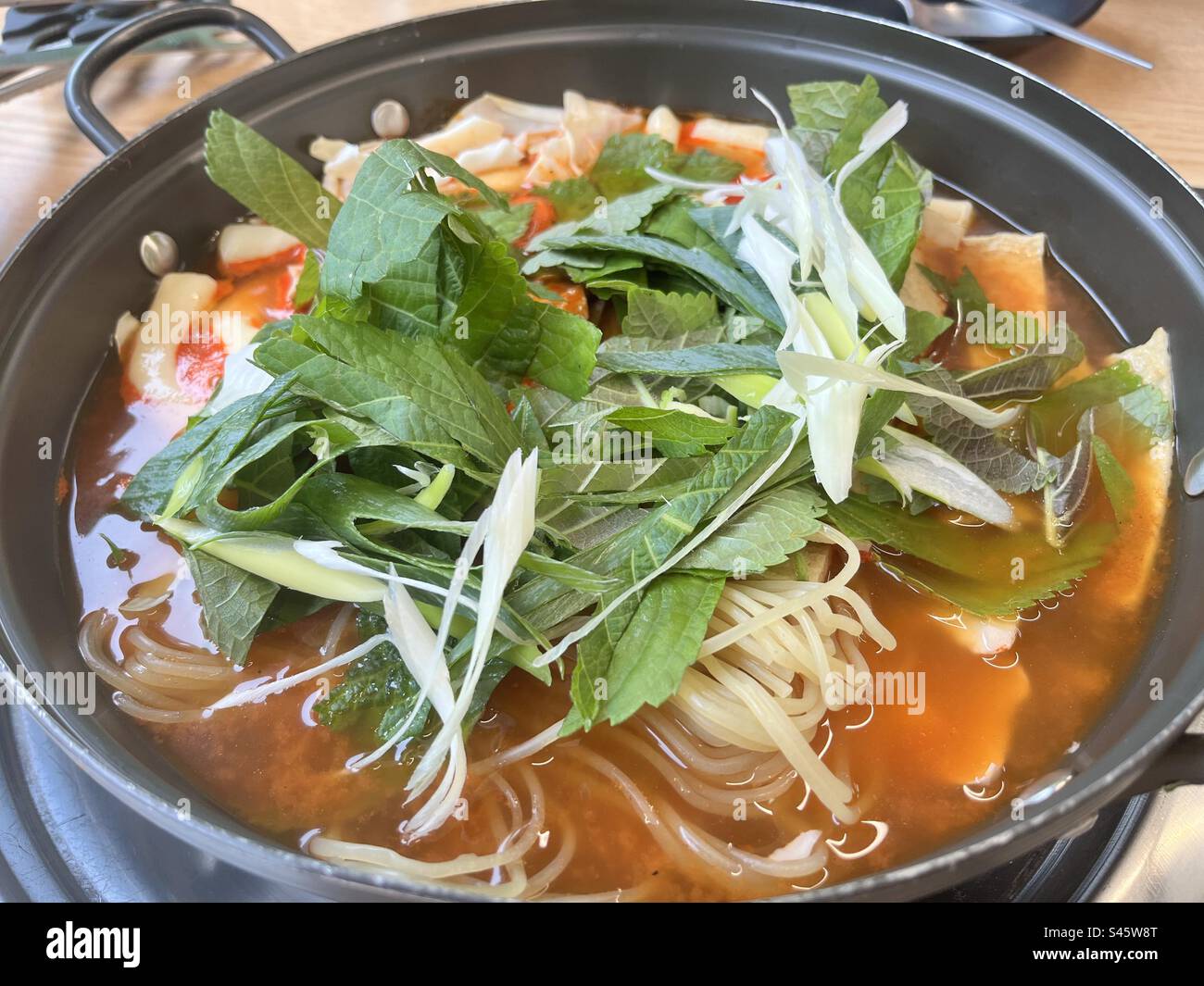 Instant tteokbokki hi-res stock photography and images - Alamy