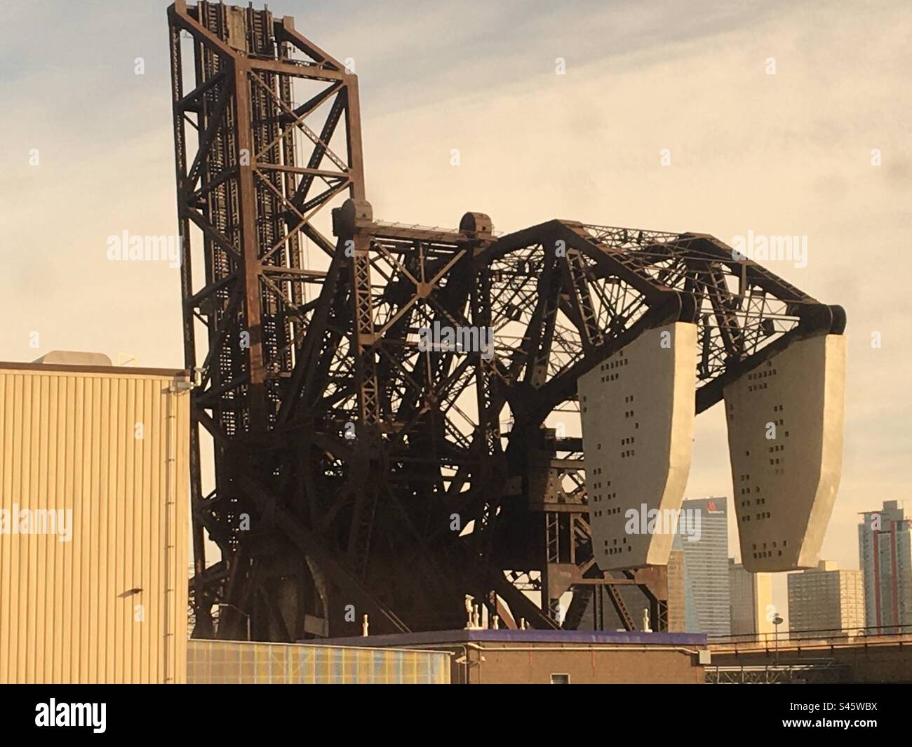 Chicago bridge hi-res stock photography and images - Alamy