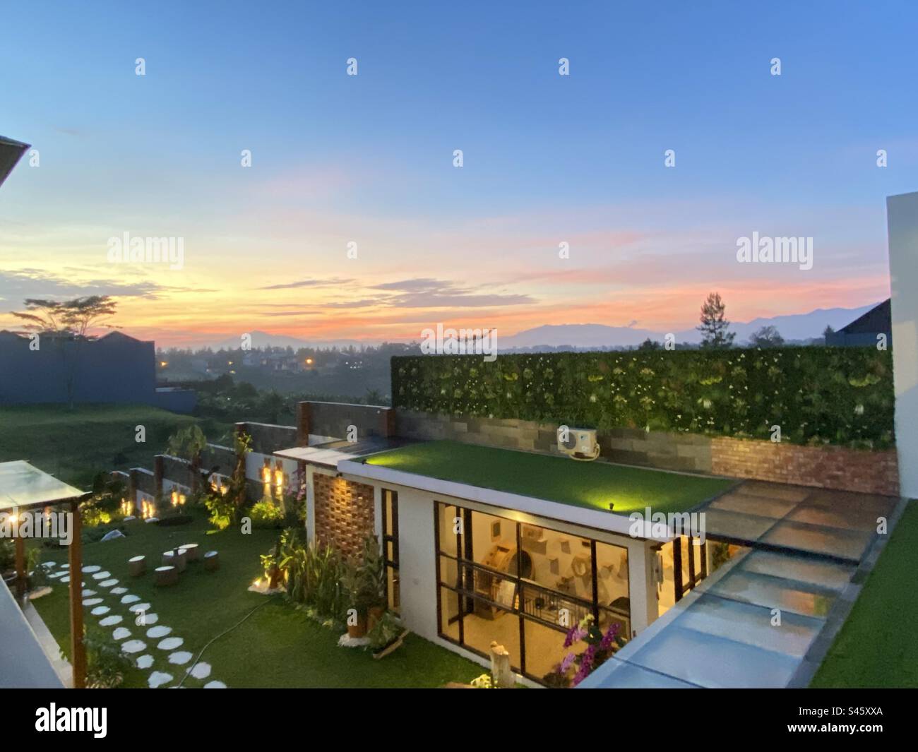 Pretty view hi-res stock photography and images - Alamy