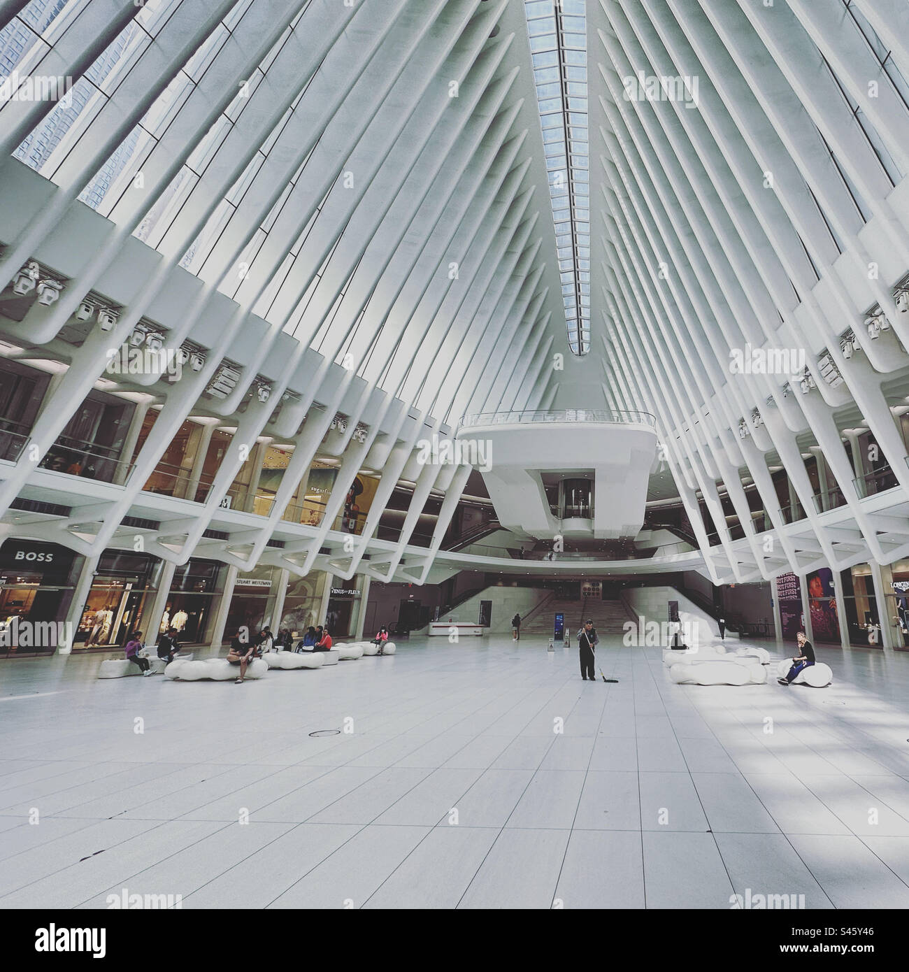 Oculus transportation hub hi-res stock photography and images - Alamy
