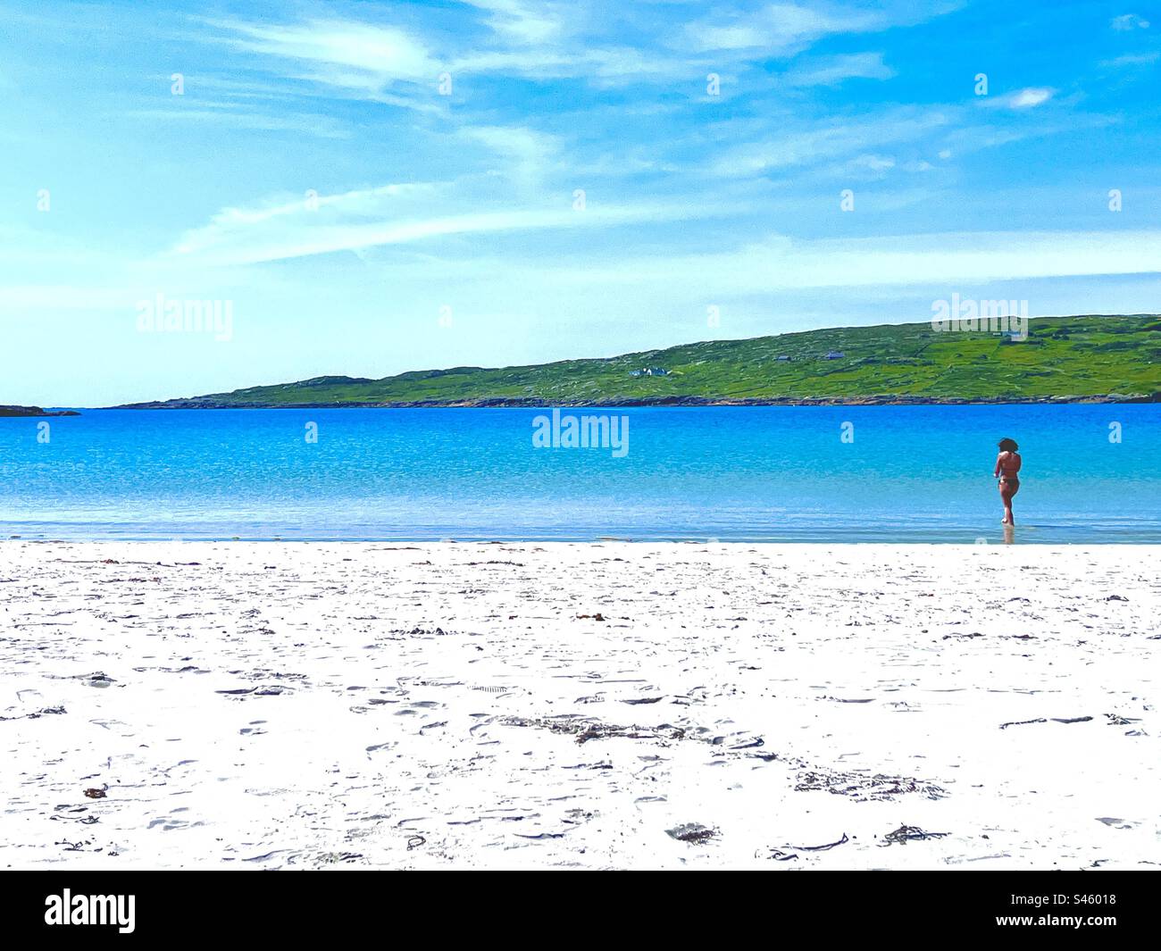 Beach alone hi-res stock photography and images - Alamy