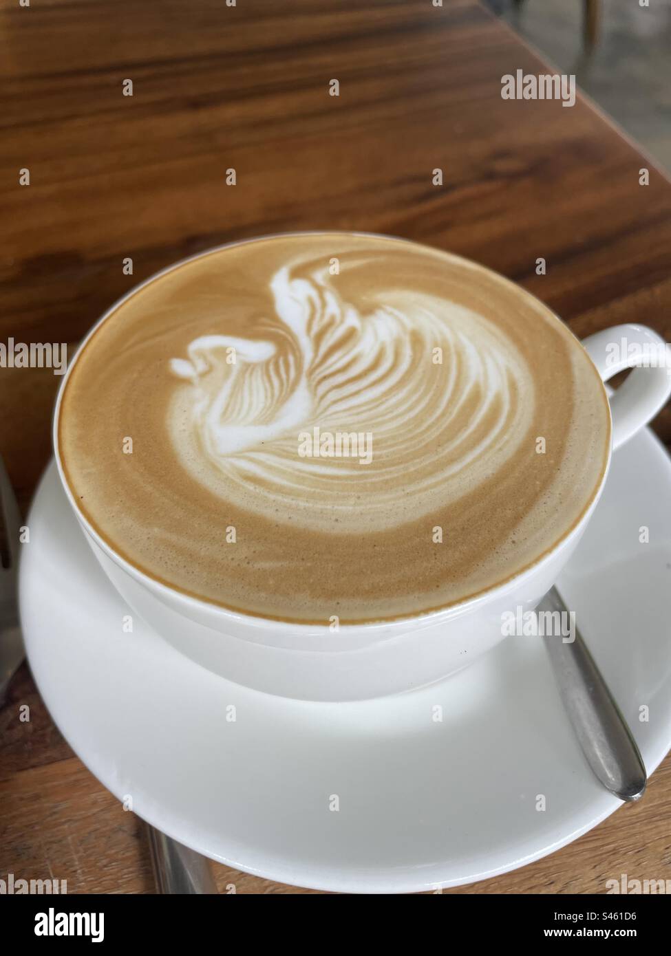 Latte art swan hi-res stock photography and images - Alamy