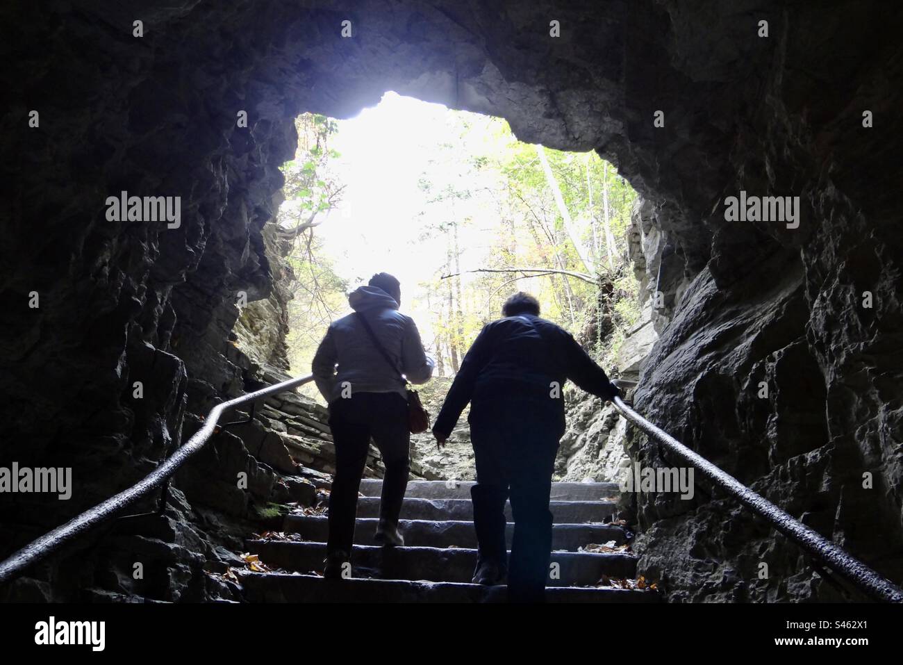 Talk cave hi-res stock photography and images - Alamy