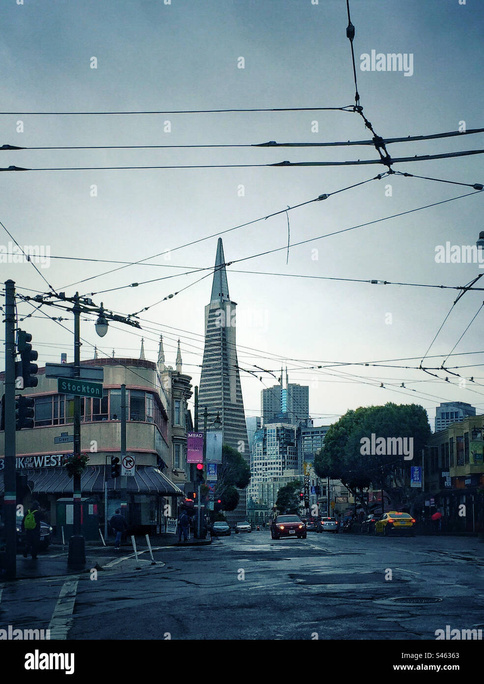 Transamerica Pyramid building in San Francisco seen from a North Beach ...