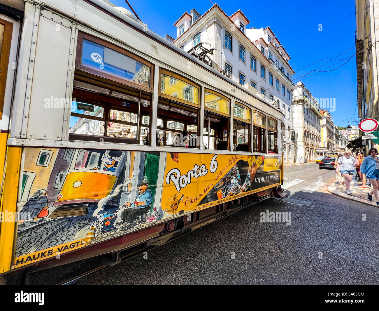 Yellow porto lisbon tram hi-res stock photography and images - Alamy