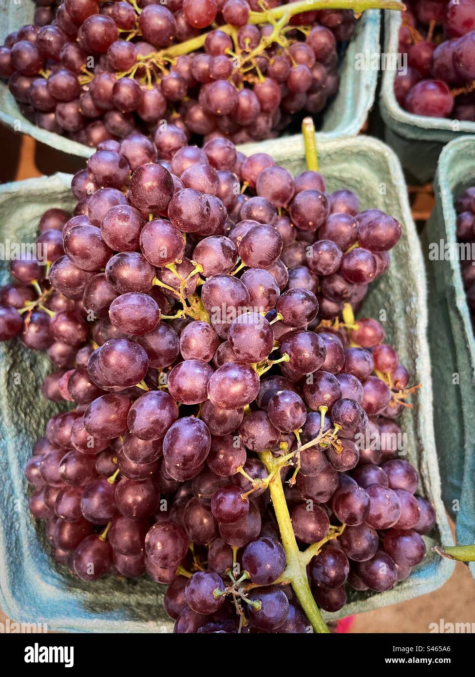 New pallets for sale hi-res stock photography and images - Alamy