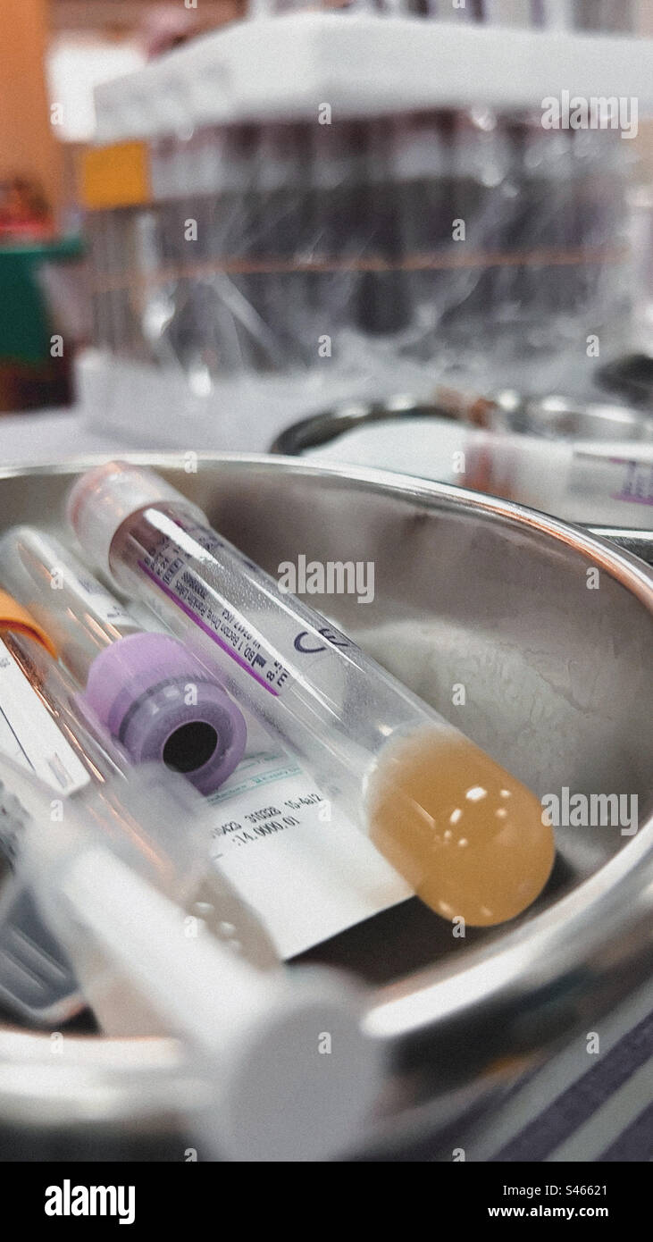 Tube medical hi-res stock photography and images - Alamy