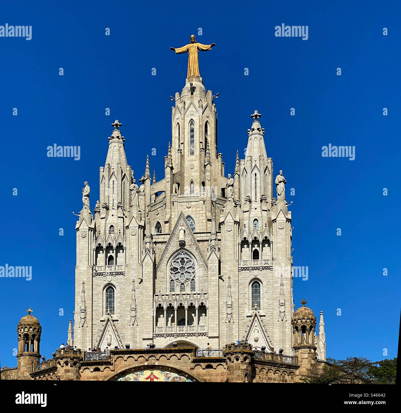 Basilique del hi-res stock photography and images - Alamy