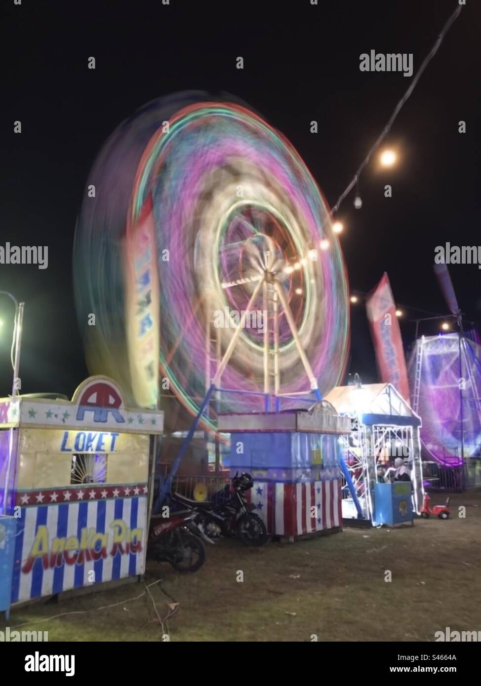 Wheel spinning game hi-res stock photography and images - Alamy