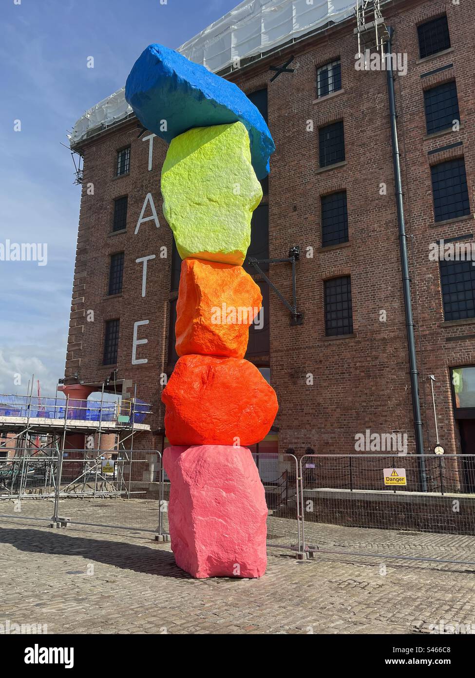 Colourful stones hi-res stock photography and images - Alamy