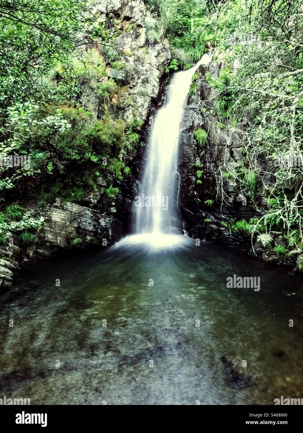 Portugal waterfall swimming hi-res stock photography and images - Alamy