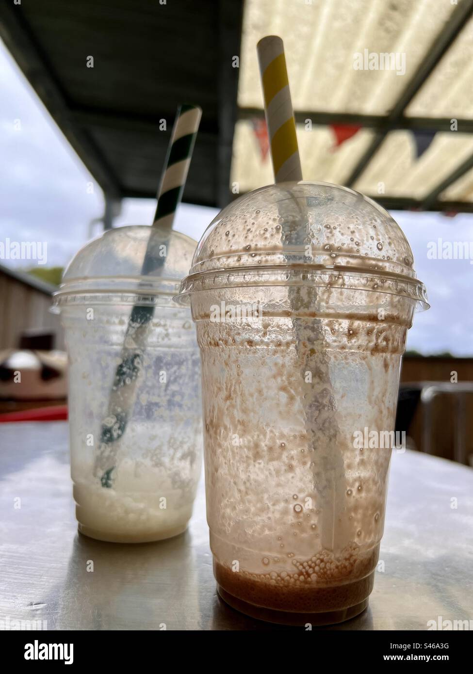Empty straws hi-res stock photography and images - Alamy