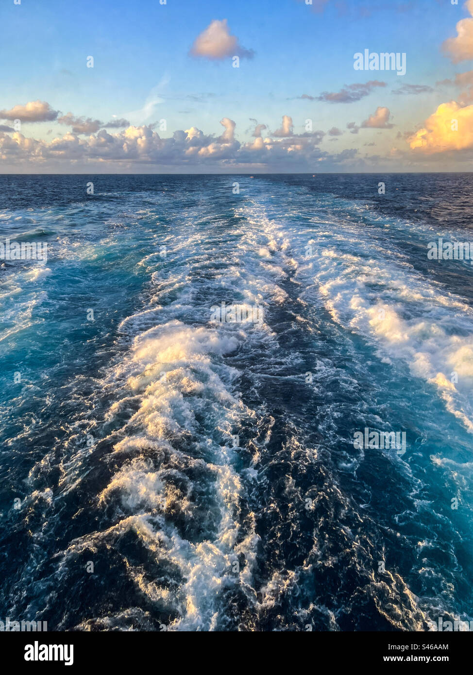 Rear of ship hi-res stock photography and images - Alamy