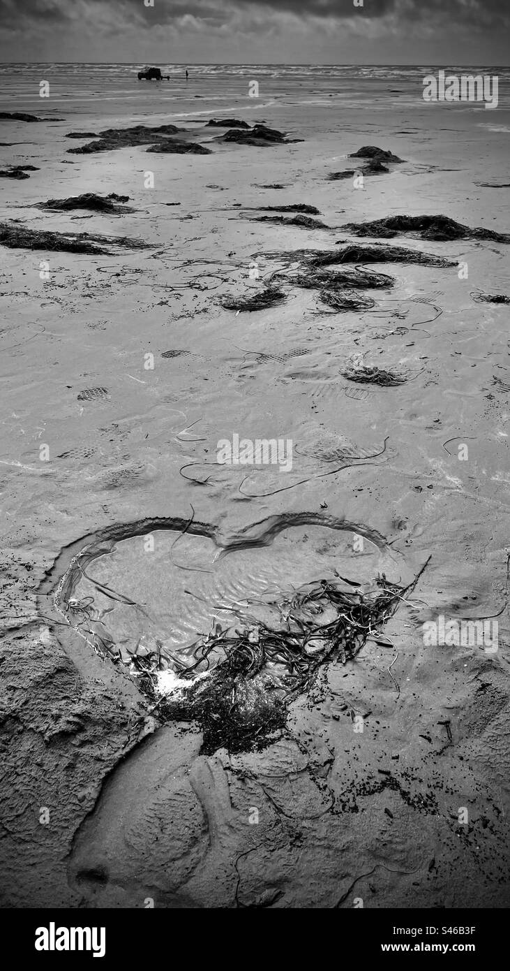 Natural heart shaped pool hi-res stock photography and images - Alamy