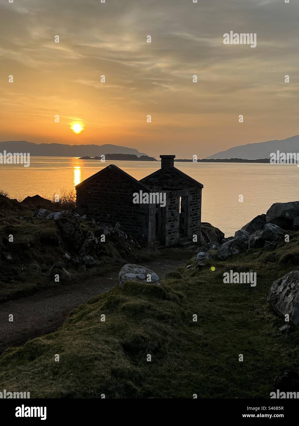 Ardfern hi-res stock photography and images - Alamy