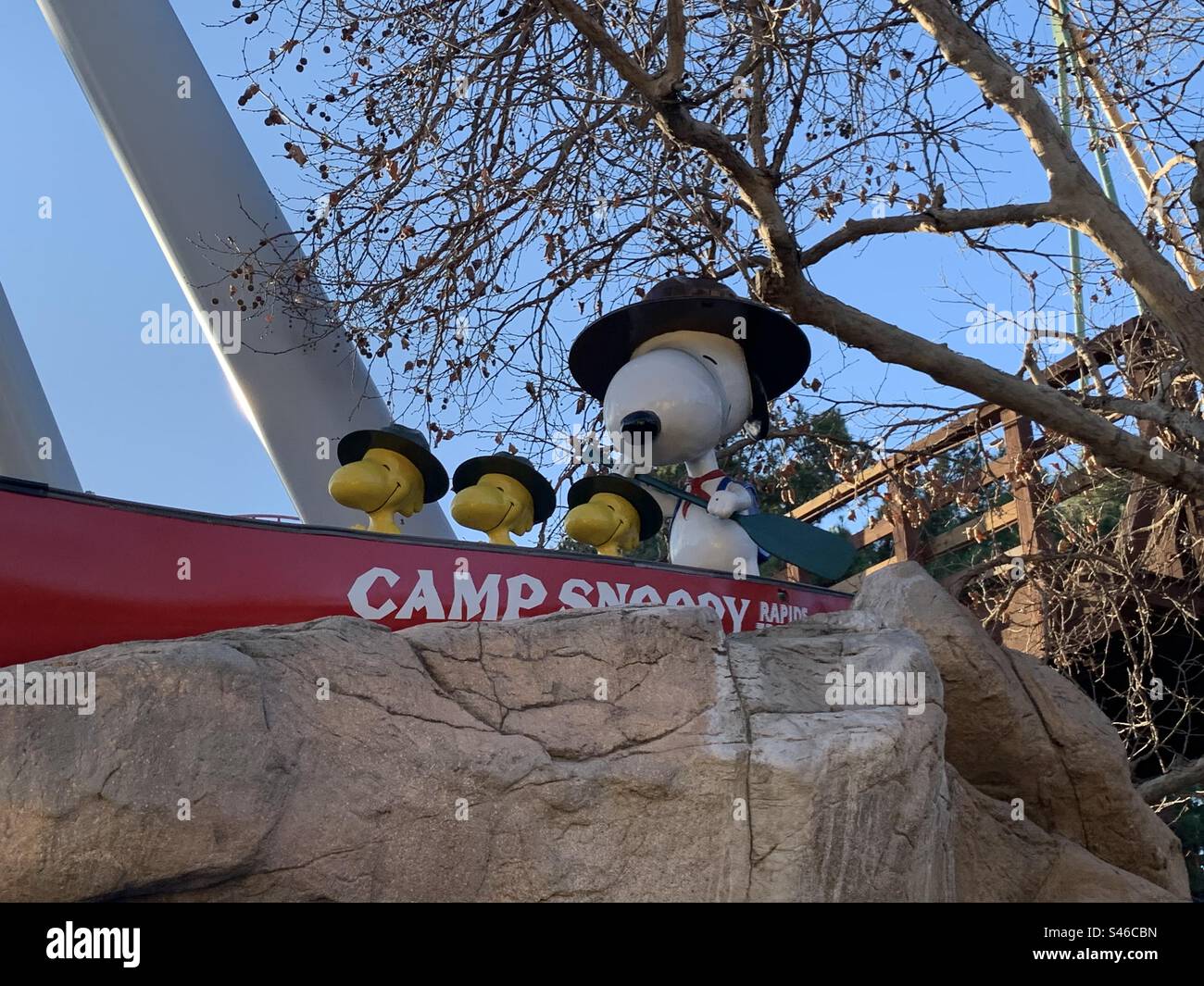 Snoopy and woodstock hi-res stock photography and images - Alamy