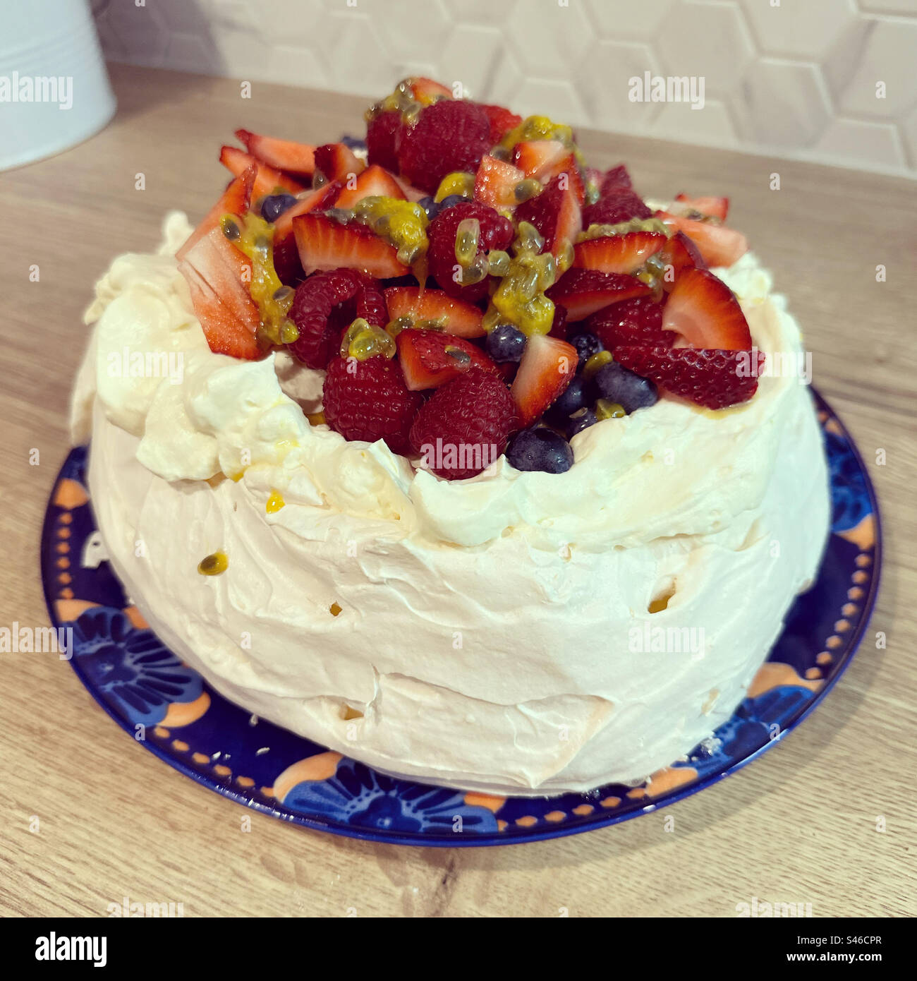 Australian pavlova hi-res stock photography and images - Alamy