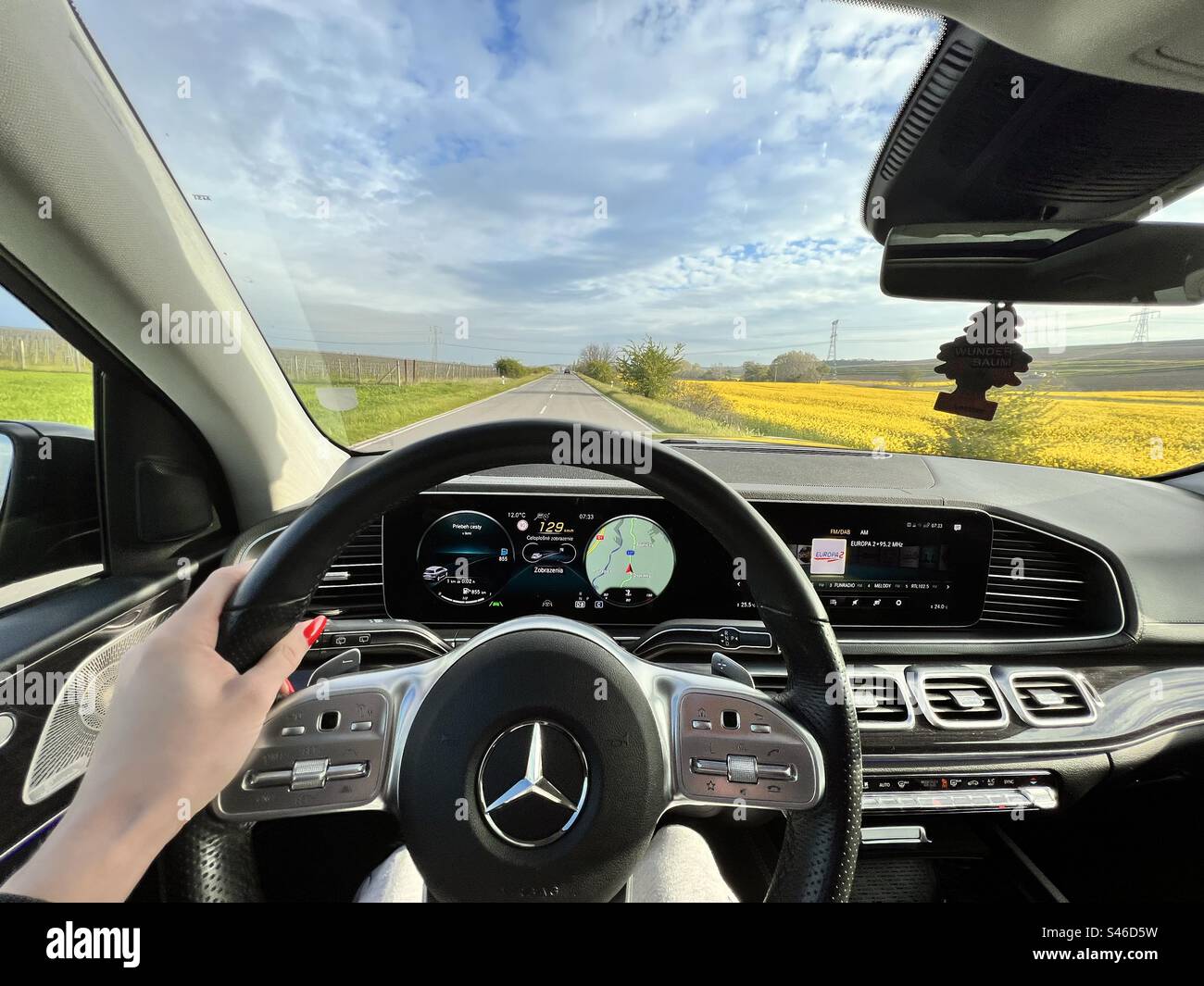 Driving nails hi-res stock photography and images - Alamy