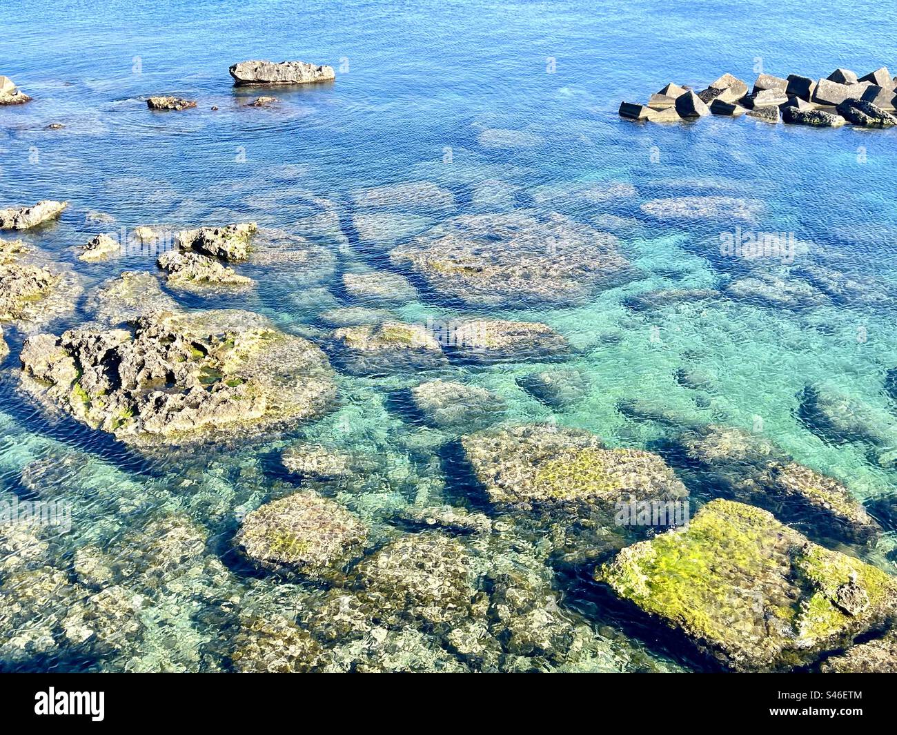 Reef limestone hi-res stock photography and images - Alamy