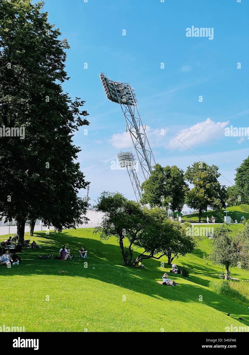 Munchen grass hi-res stock photography and images - Alamy