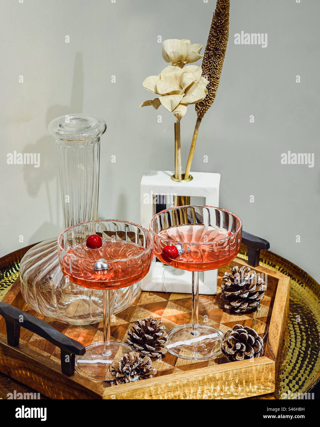 Decorative drinks glasses hi-res stock photography and images - Alamy