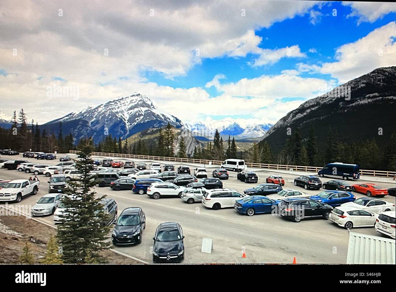 Gondola, Banff, sulphur mountain, mountain top view, Banff National ...