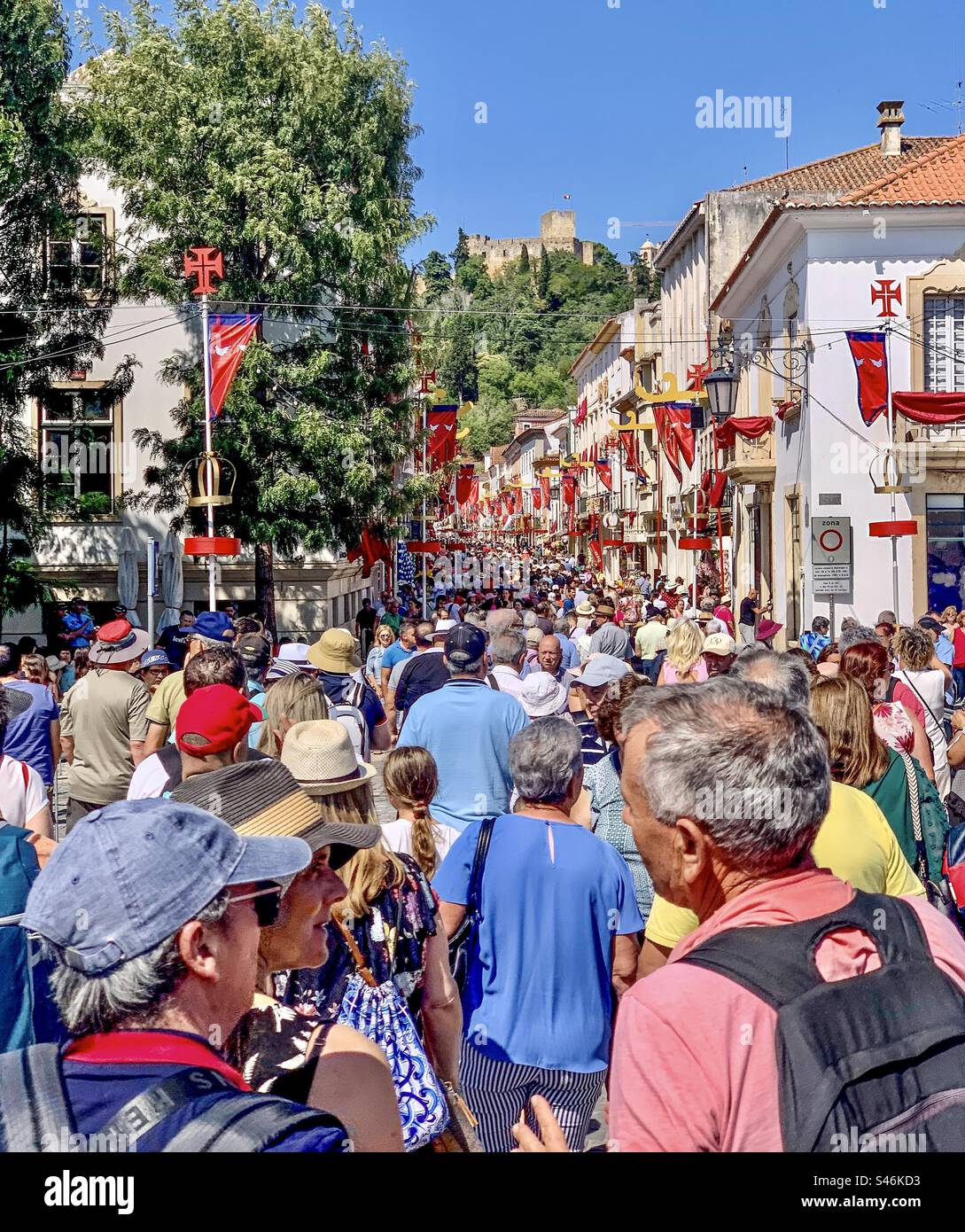 Tomar portugal tabuleiros hi-res stock photography and images - Alamy