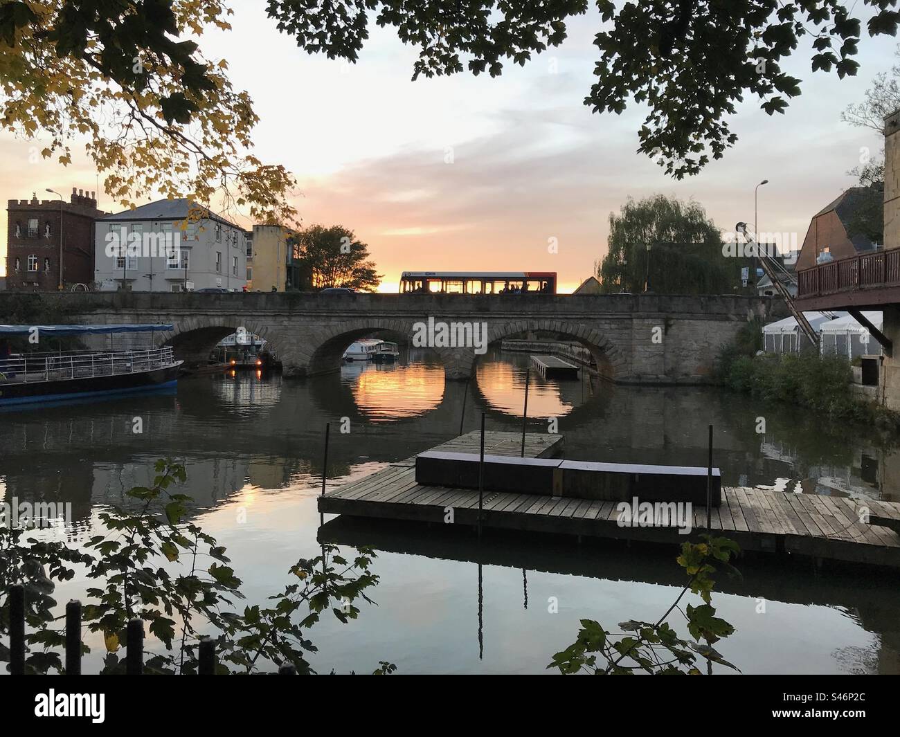 Folly bridge oxford hi-res stock photography and images - Alamy