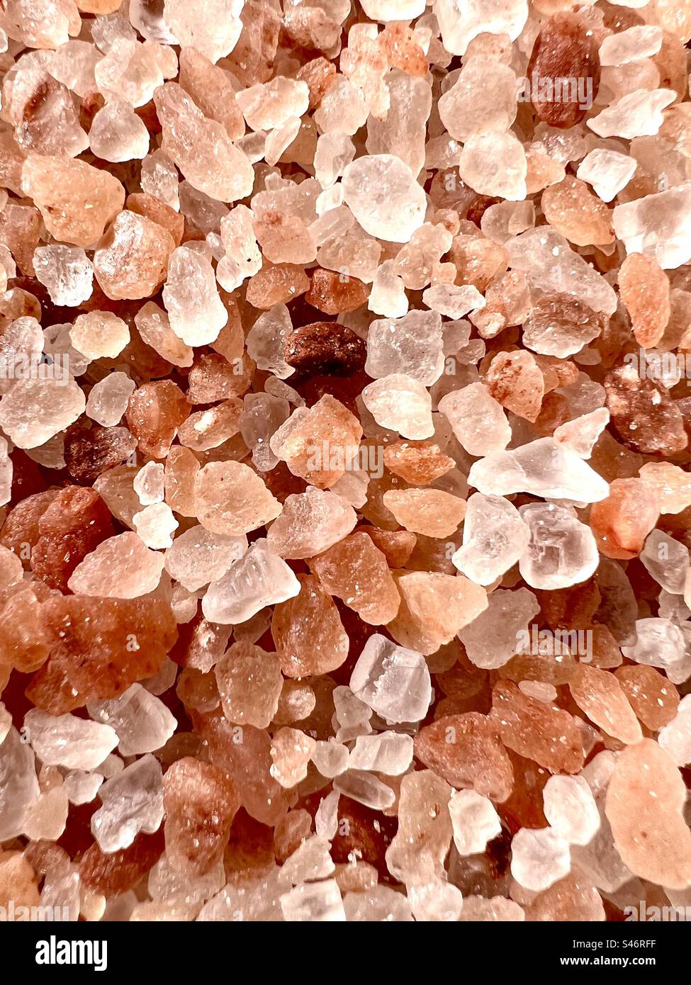 Vertical ful frame of pink Himalayan salt crystals Stock Photo - Alamy