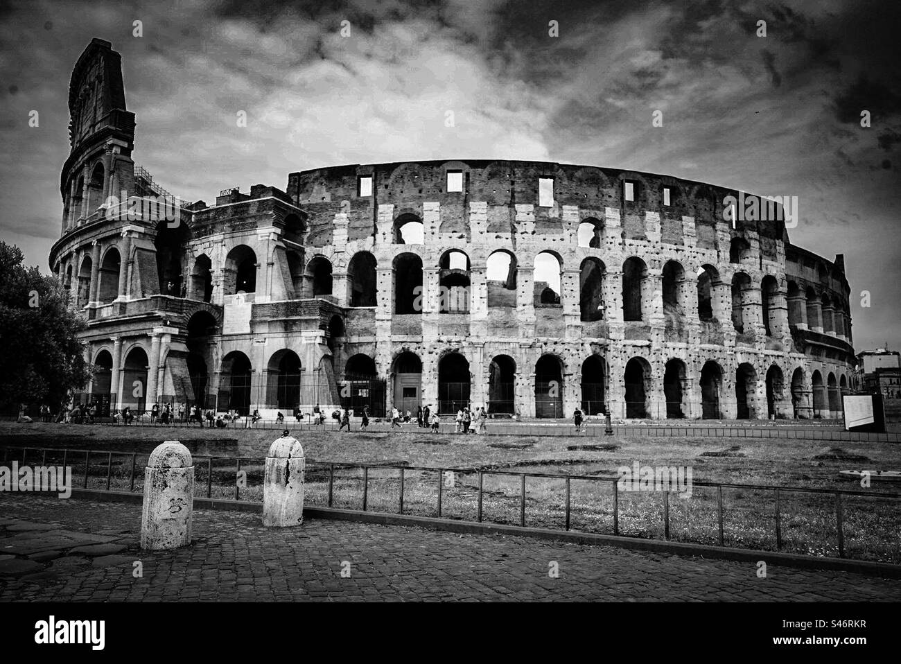 Colosseum full view Black and White Stock Photos & Images - Alamy