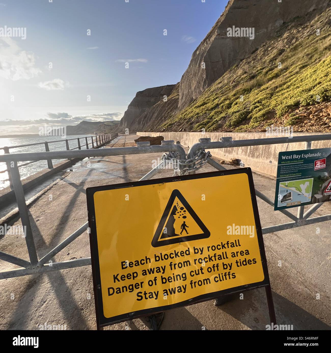 Dorset Beach blocked by falling Rock signpost West Bay Stock Photo - Alamy