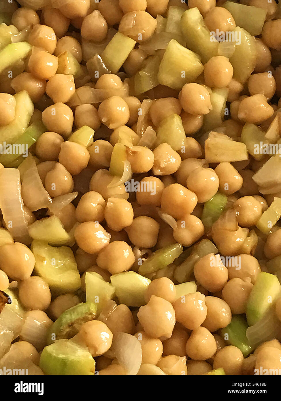 Chickpeas colour color vertical hi-res stock photography and images - Alamy