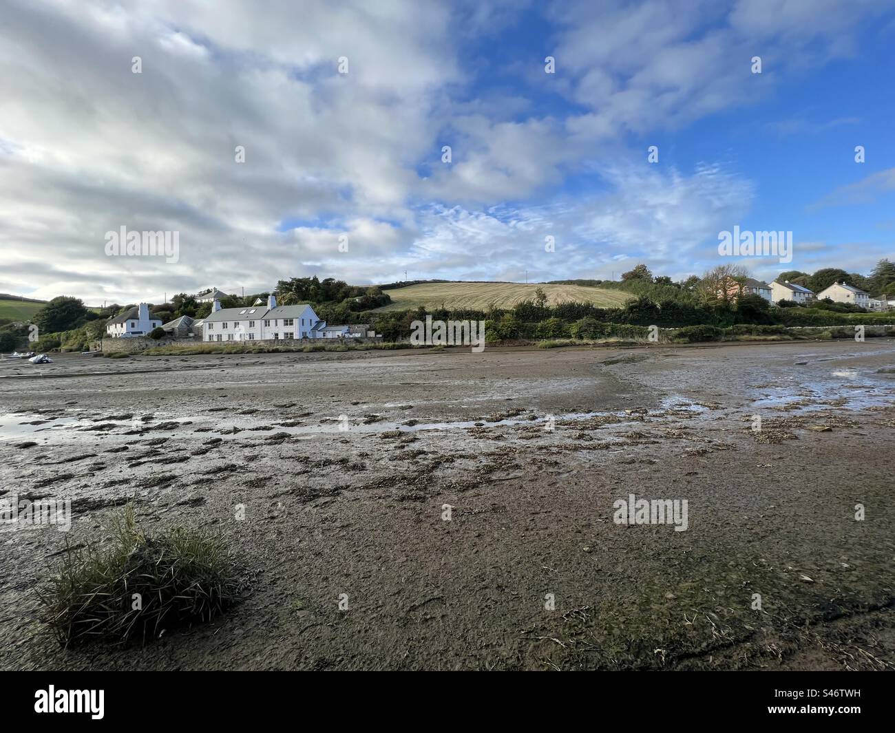 The tide is out, millbrook, Devon Stock Photo - Alamy