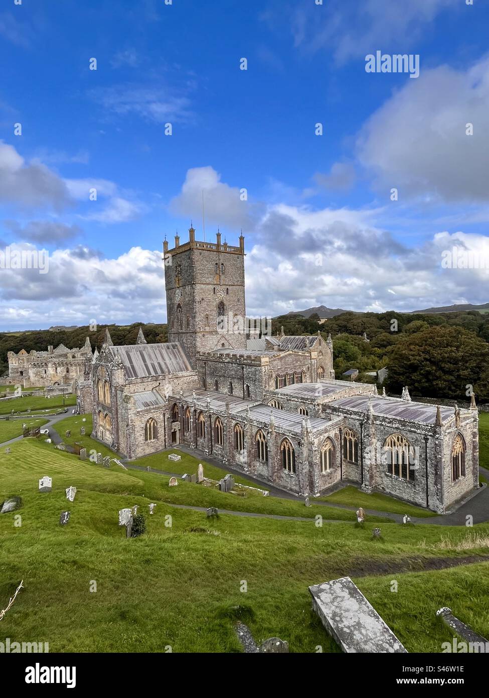 Welsh cathedral hi-res stock photography and images - Alamy