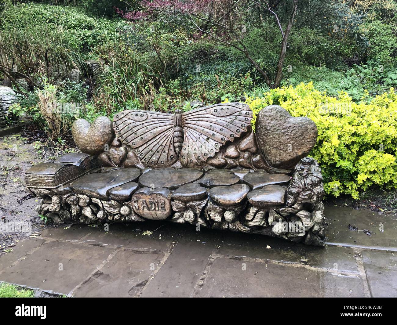 Carved wooden bench hi-res stock photography and images - Alamy