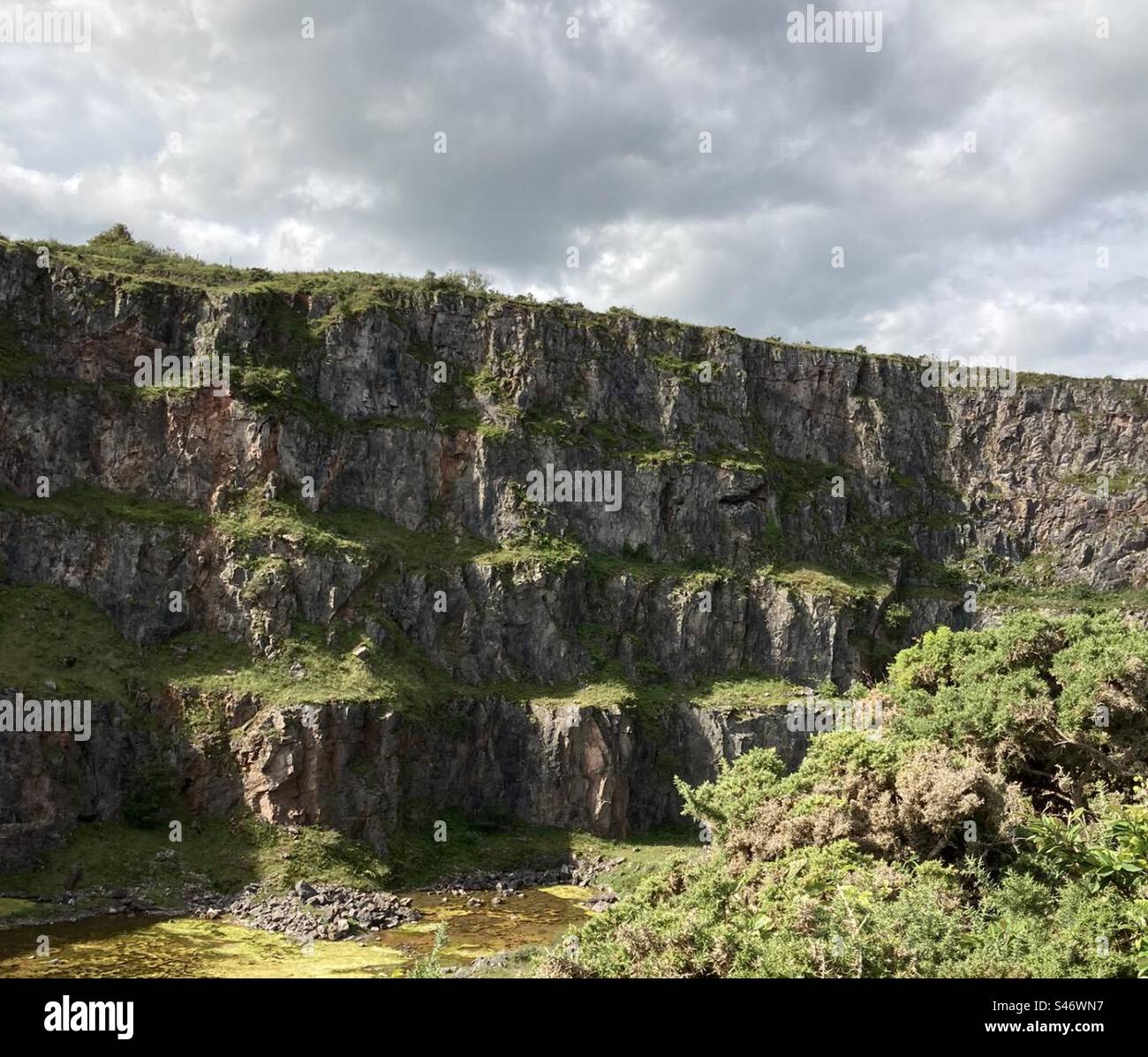 Old limestone hi-res stock photography and images - Alamy