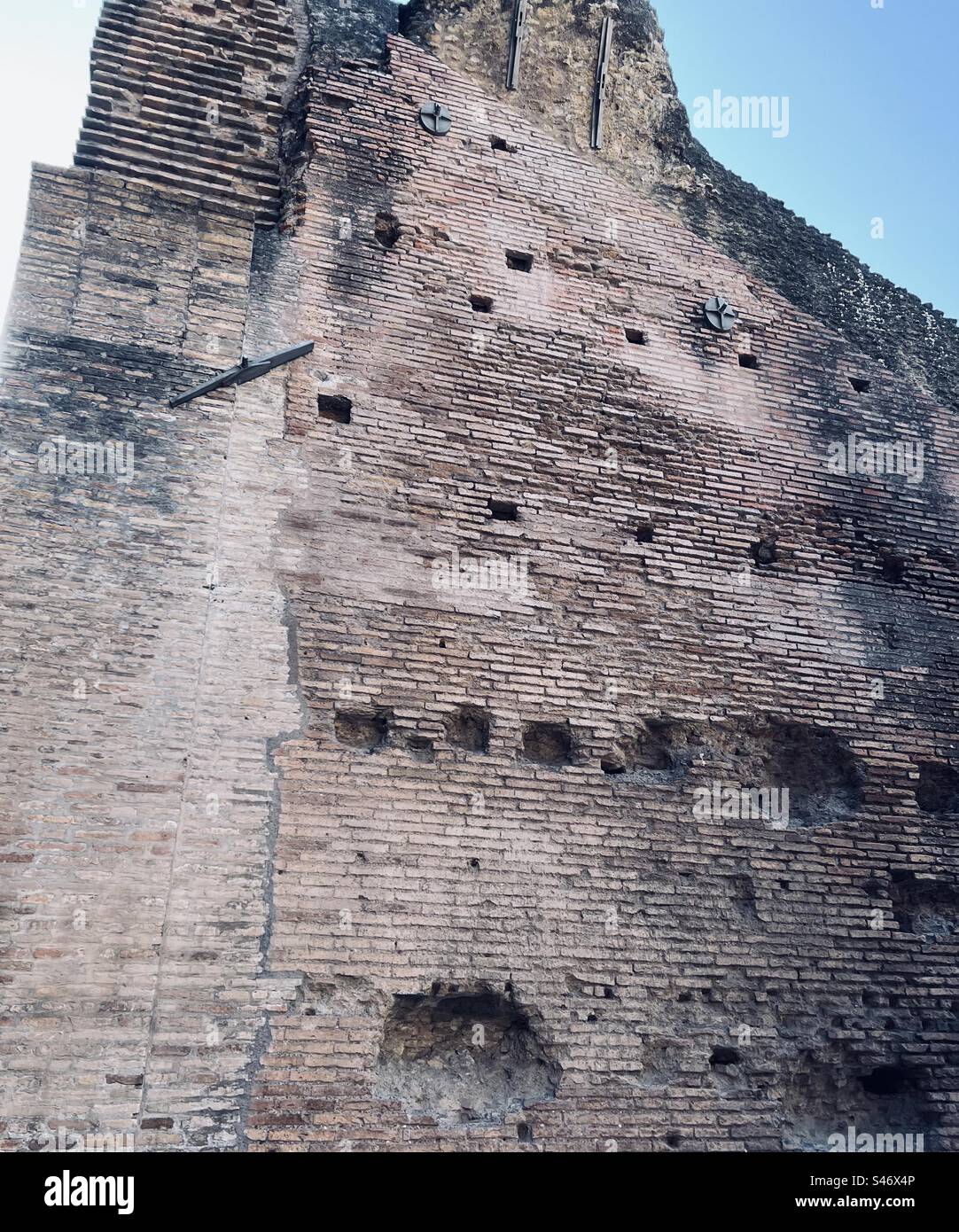 Colosseum wall hi-res stock photography and images - Alamy