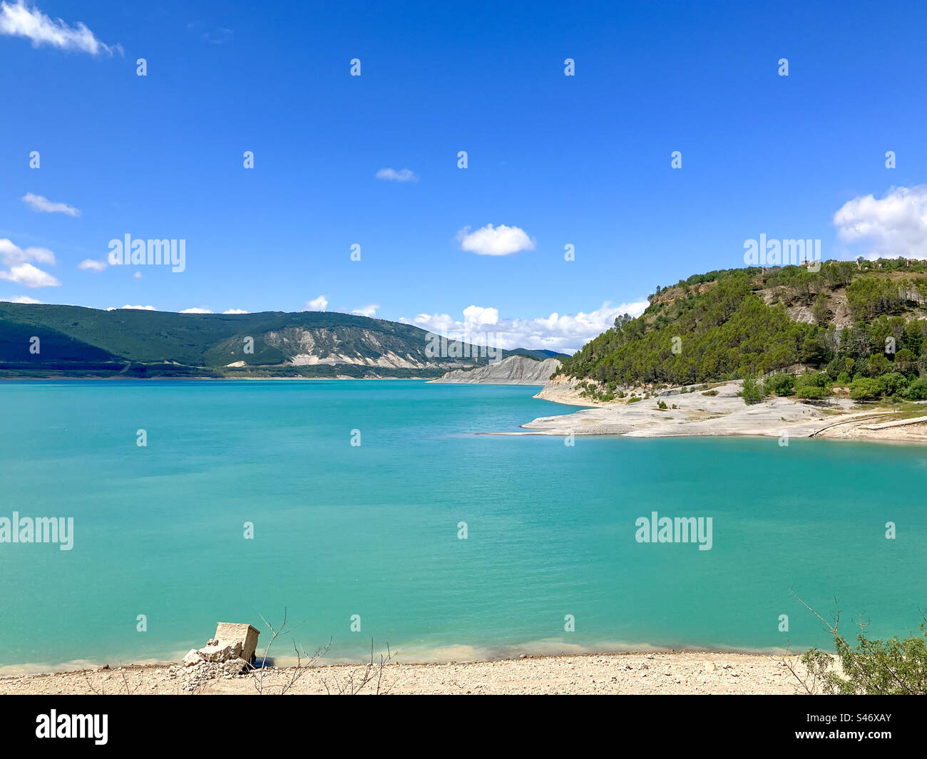Yesa lake hi-res stock photography and images - Alamy