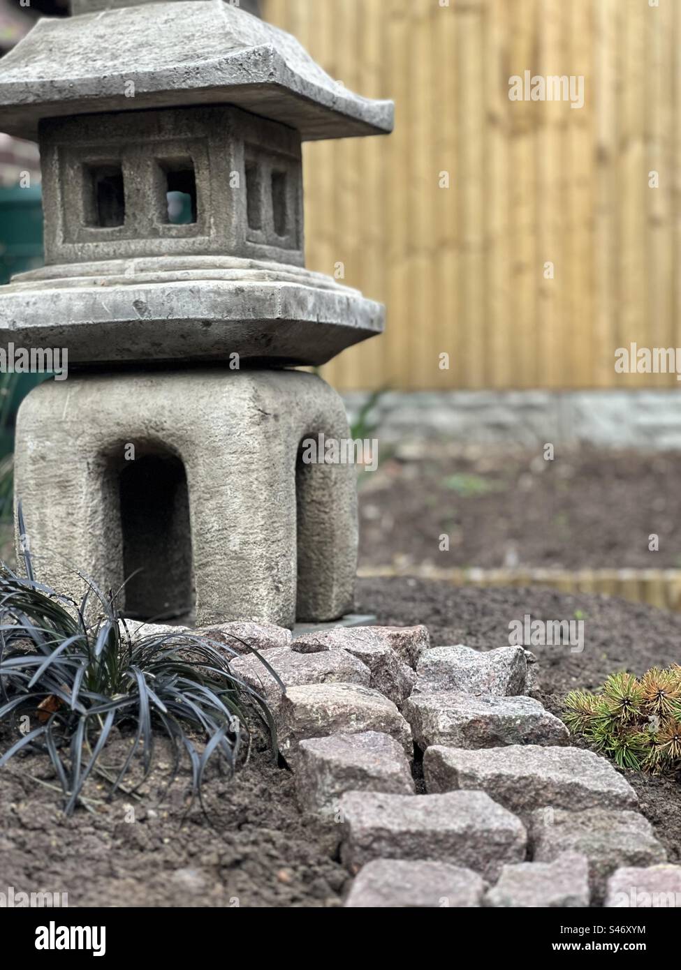 Temple path hi-res stock photography and images - Alamy