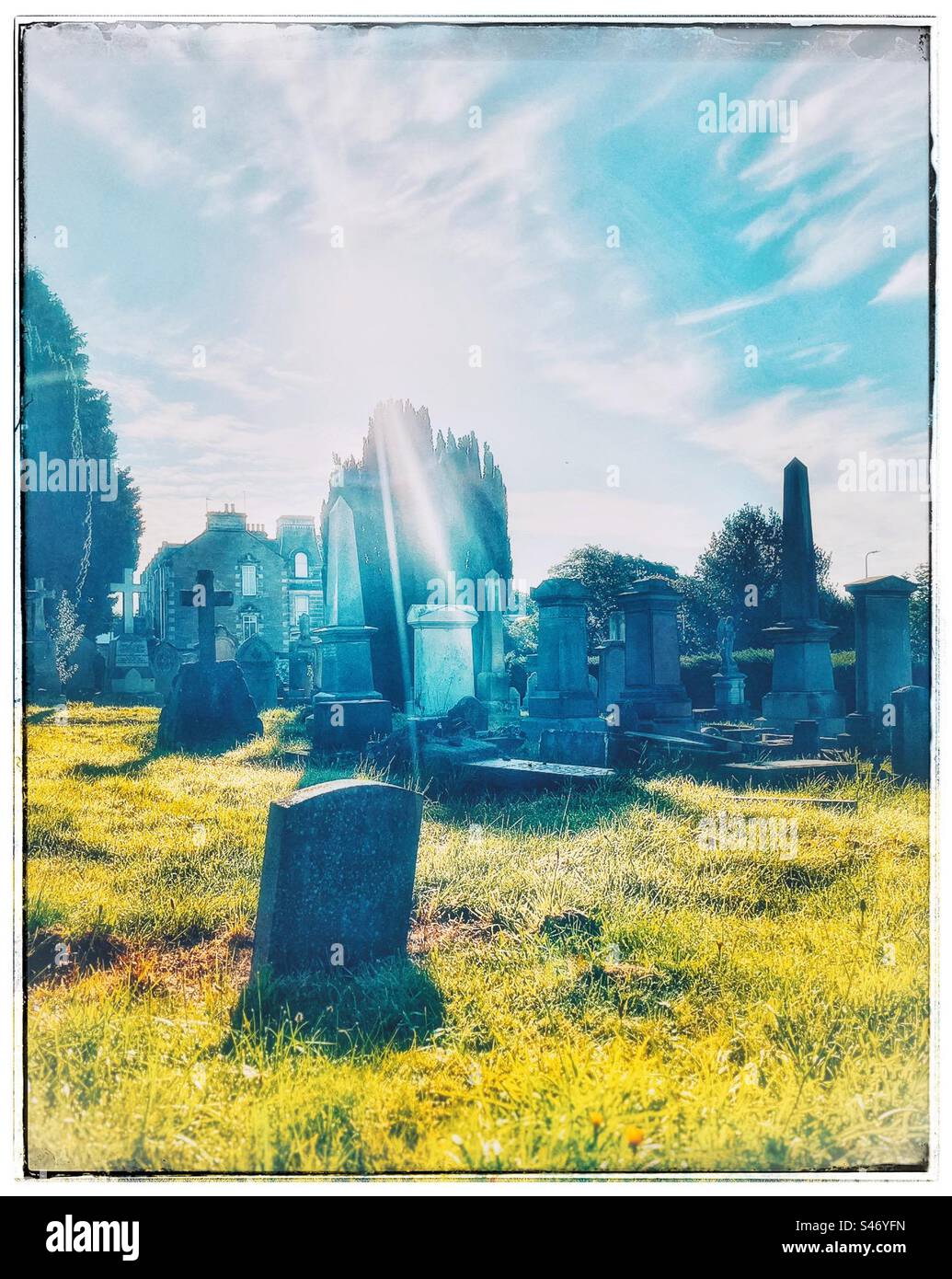 Warm sunshine dundee hi-res stock photography and images - Alamy