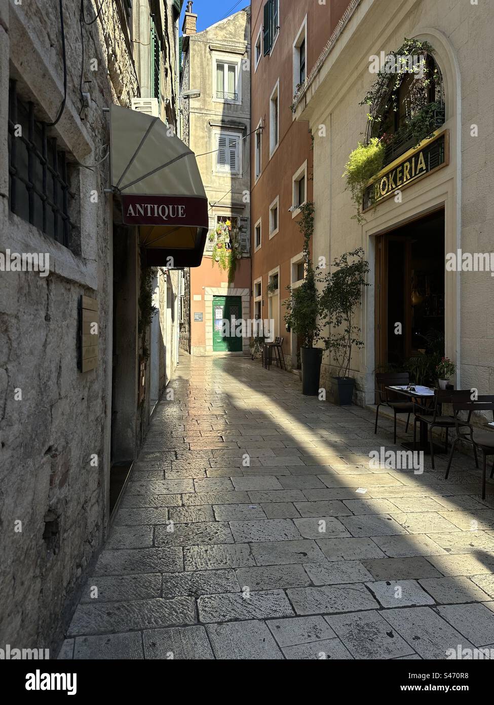 Empty downtown street hi-res stock photography and images - Alamy