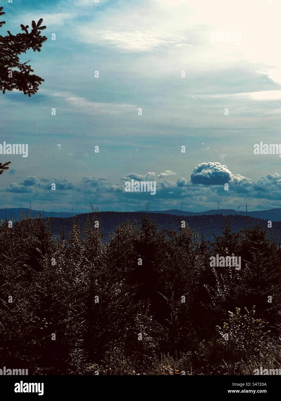 Himmel blue hi-res stock photography and images - Alamy