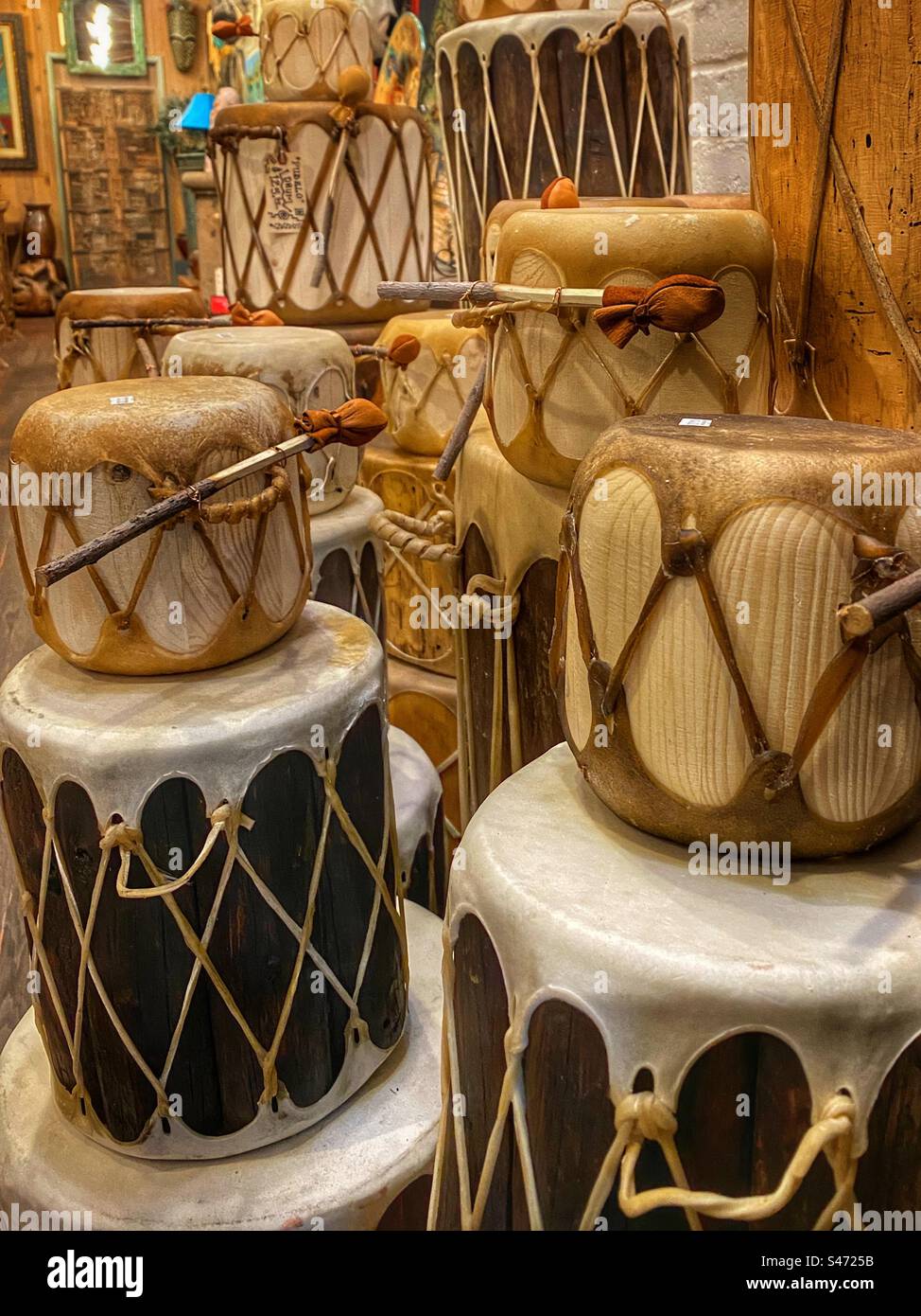 Native drum hi-res stock photography and images - Alamy